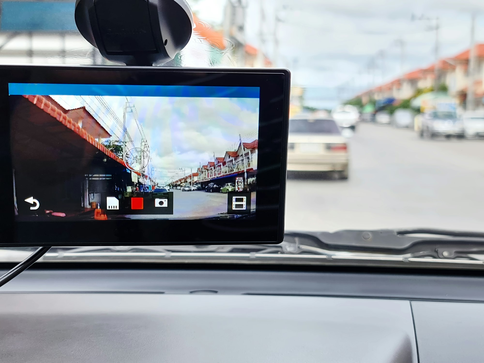 Cea mai buna camera auto